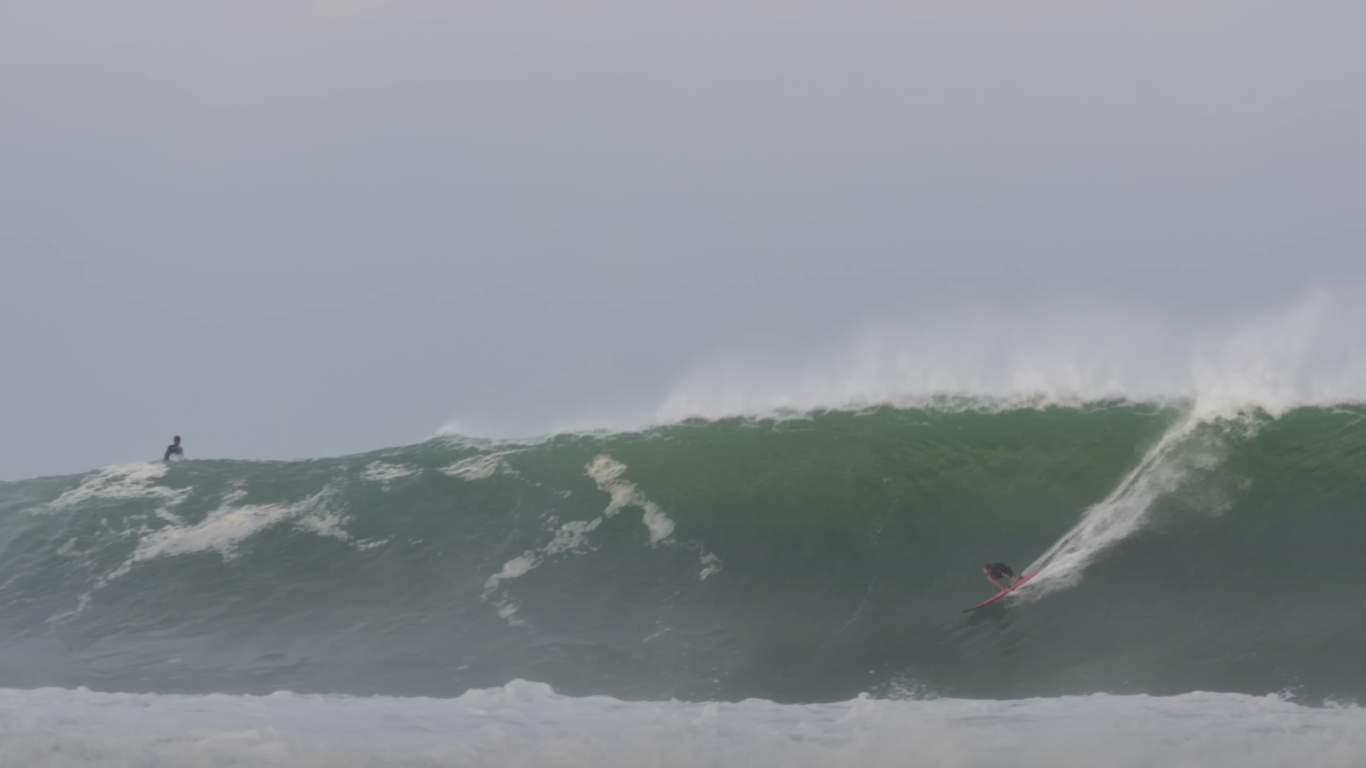 Un Puerto Escondido bien solide avec Nathan Florence - Surf Session