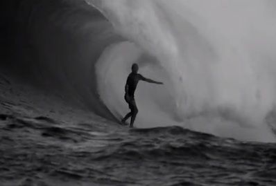 Owen in Black and Wright - Surf Session