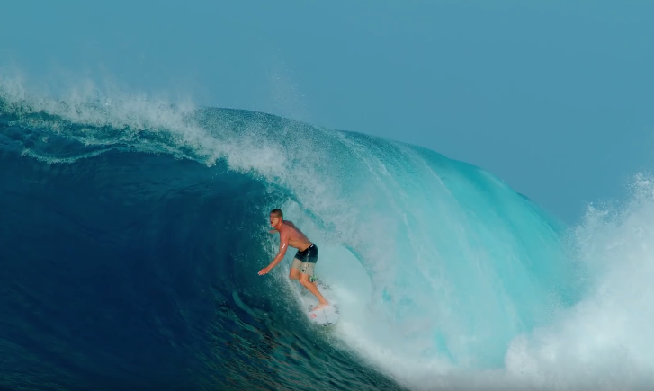 Mick Fanning aux Mentawaii - Surf Session