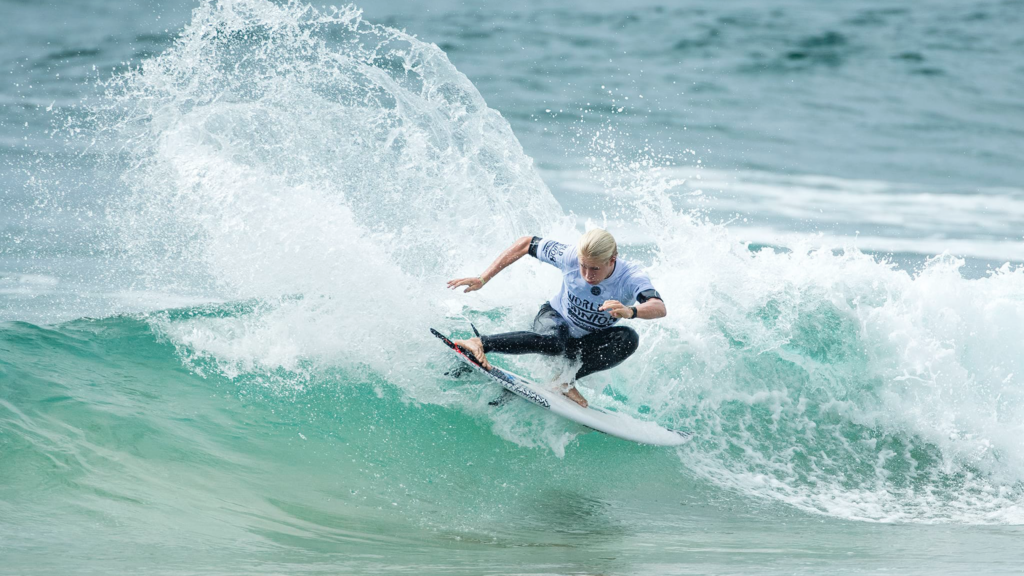 Ethan Ewing et Macy Callaghan Champions du Monde Junior - Surf Session