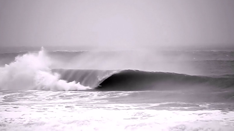 La tempête Kurt réveille le 17 - Surf Session