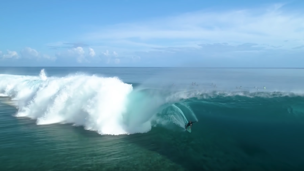 Teahupo'o : le joyau du Pacifique se réveille - Surf Session