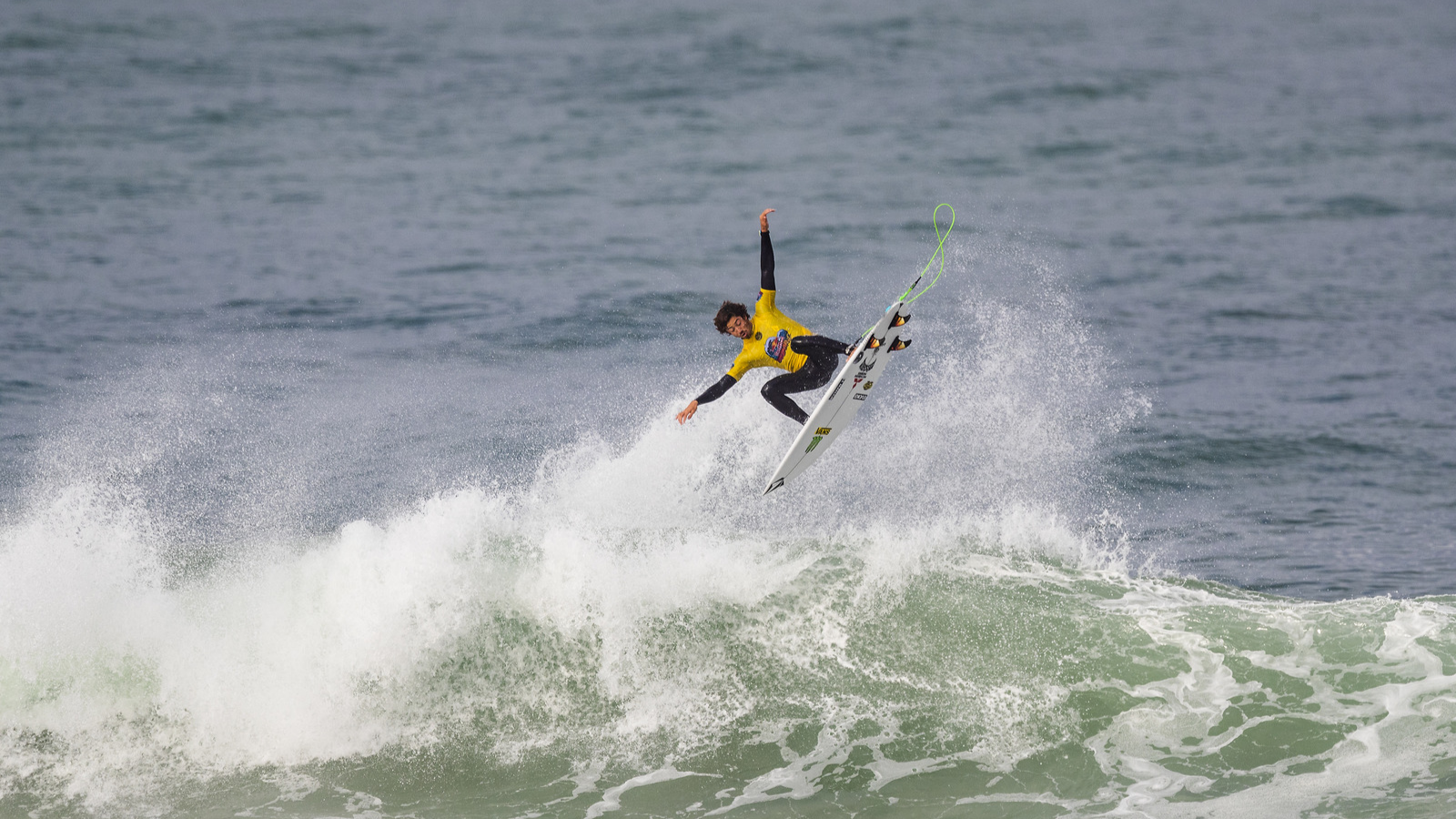 Red Bull Airborne : Yago Dora survole la compet' - Surf Session