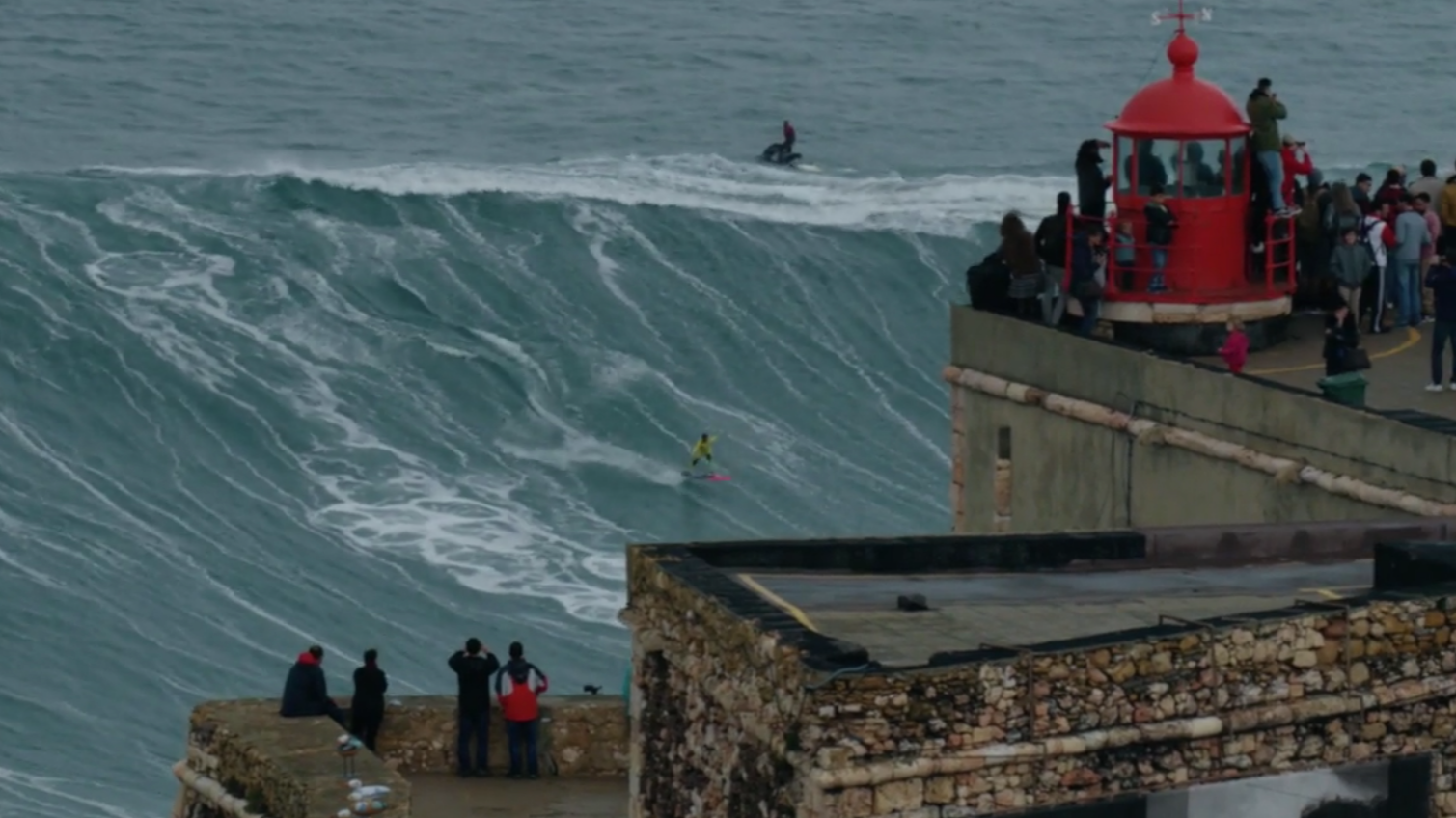 The Quest : plongez dans le quotidien de Justine Dupont - Surf Session