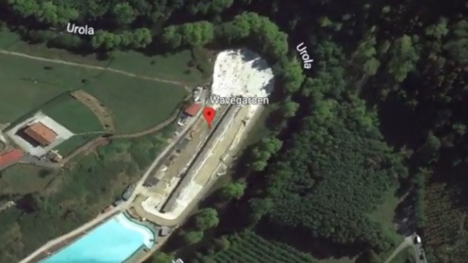 Google Earth : tour du monde des piscines à vagues en moins de 3 min ...
