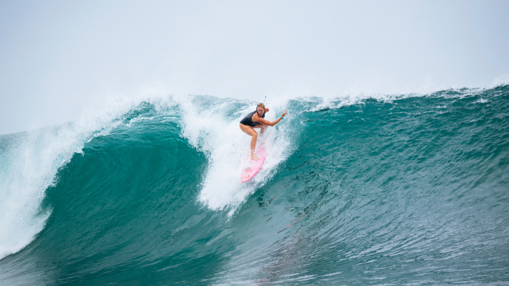Bethany Hamilton se lance à fond sur le QS - Surf Session