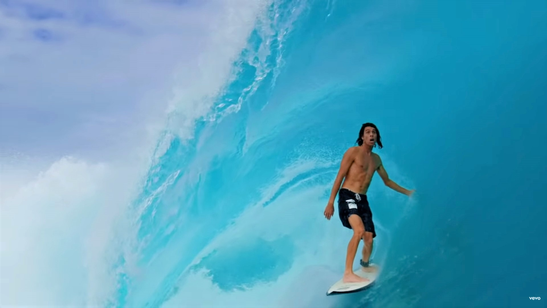 Craig Anderson star du dernier clip de Paul McCartney - Surf Session