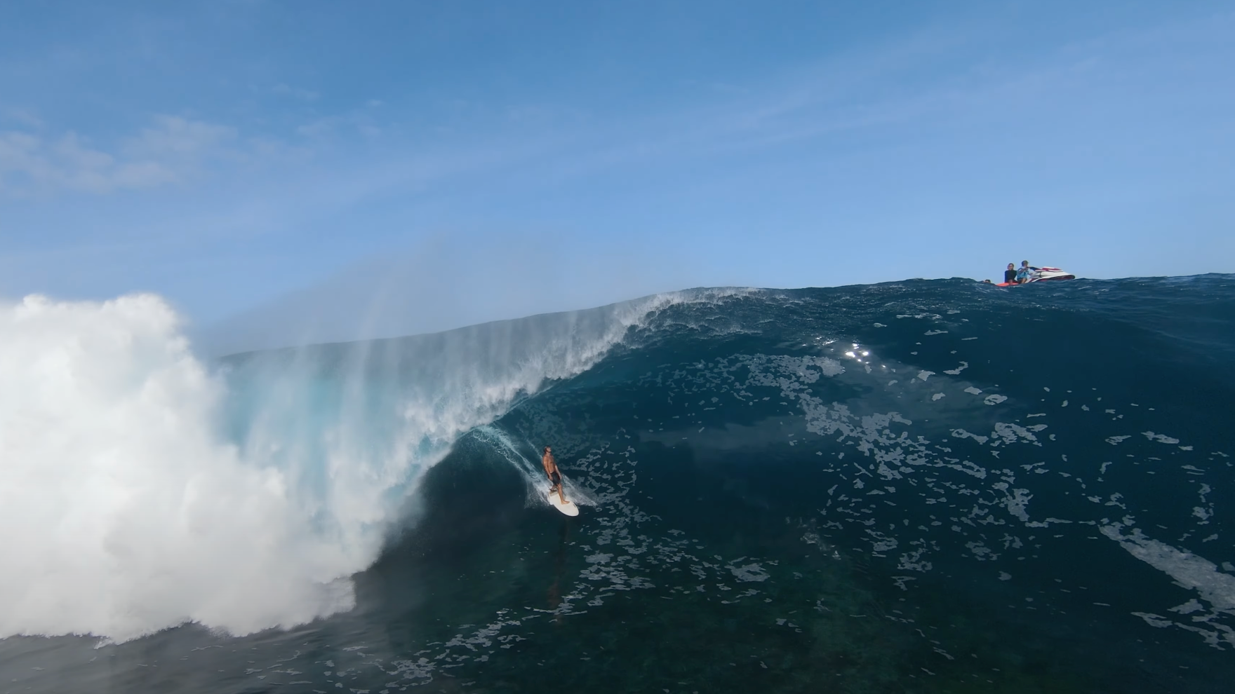 Teahupo'o : la grosse session du 1er mai vue du ciel - Surf Session