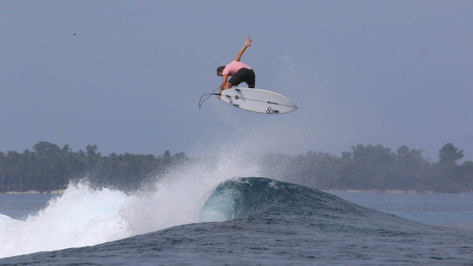 La leçon de vie de Braiden Maither en Indonésie - Surf Session