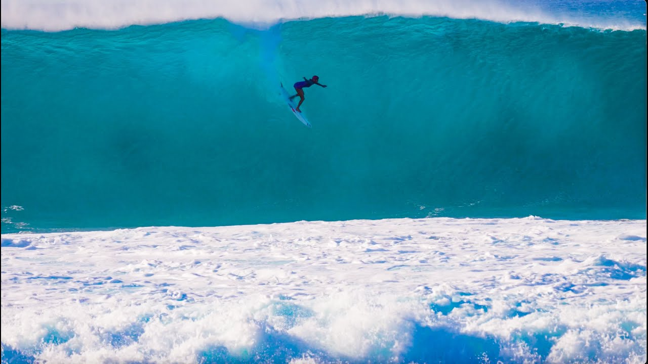 Moana Jones Wong a-t-elle surfé le plus beau barrel scoré par une femme ...