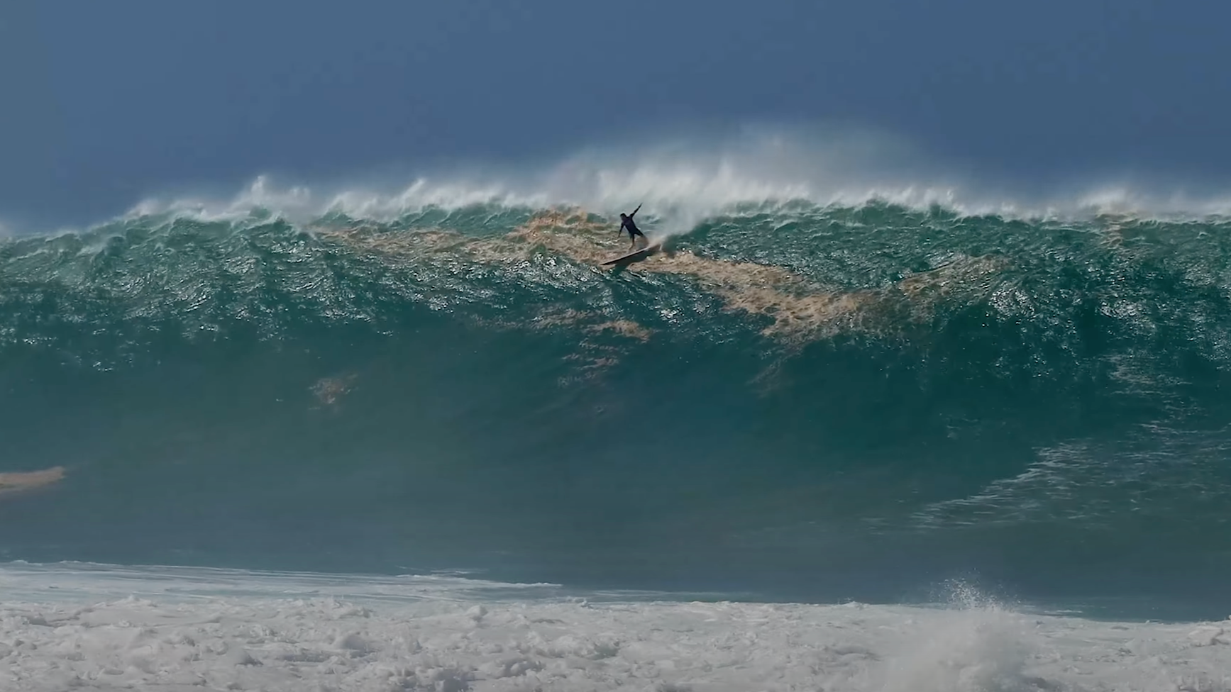 Retour sur la performance de Mark Healey lors de l'Eddie Aikau - Surf ...