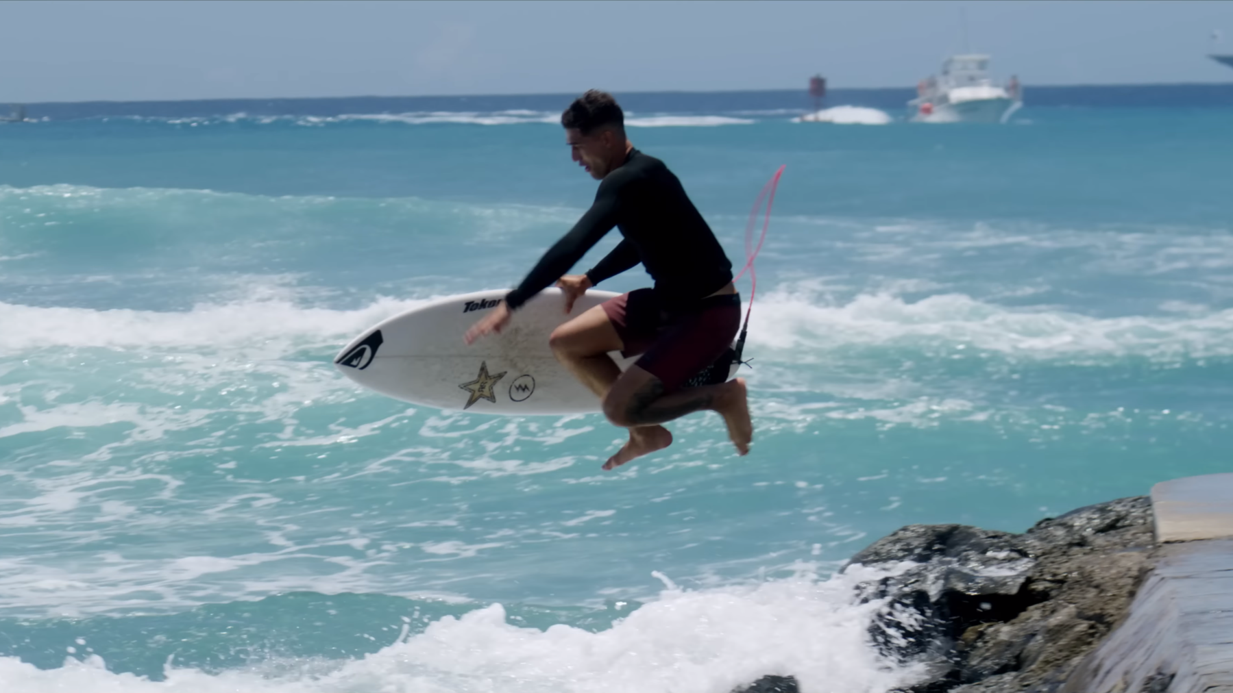 Ezekiel Lau va toujours plus vite ! - Surf Session
