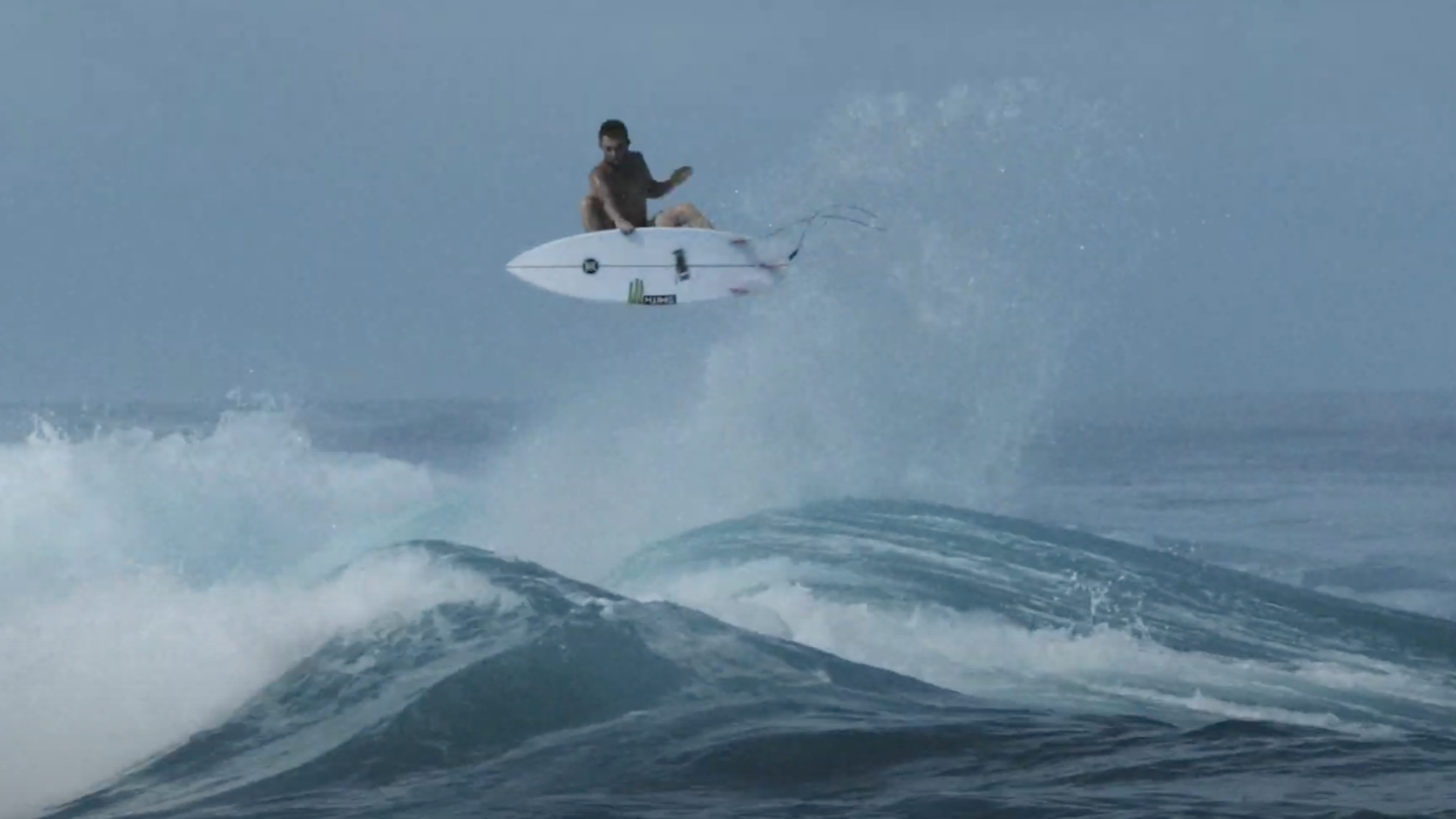 Parker Coffin fait ses adieux à Roark - Surf Session