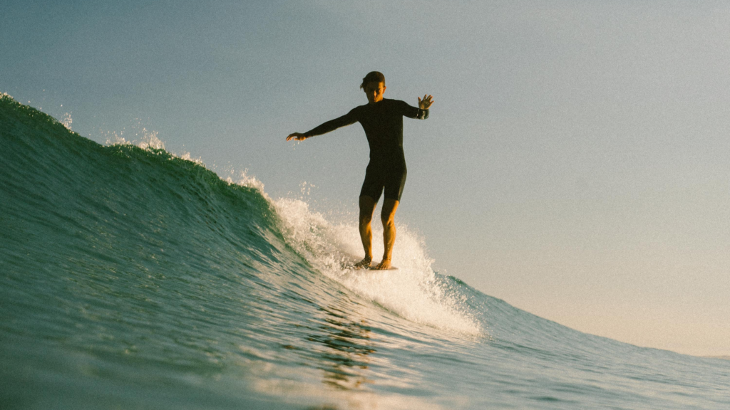 Kampora, le Pays basque de Louis Marchiset - Surf Session