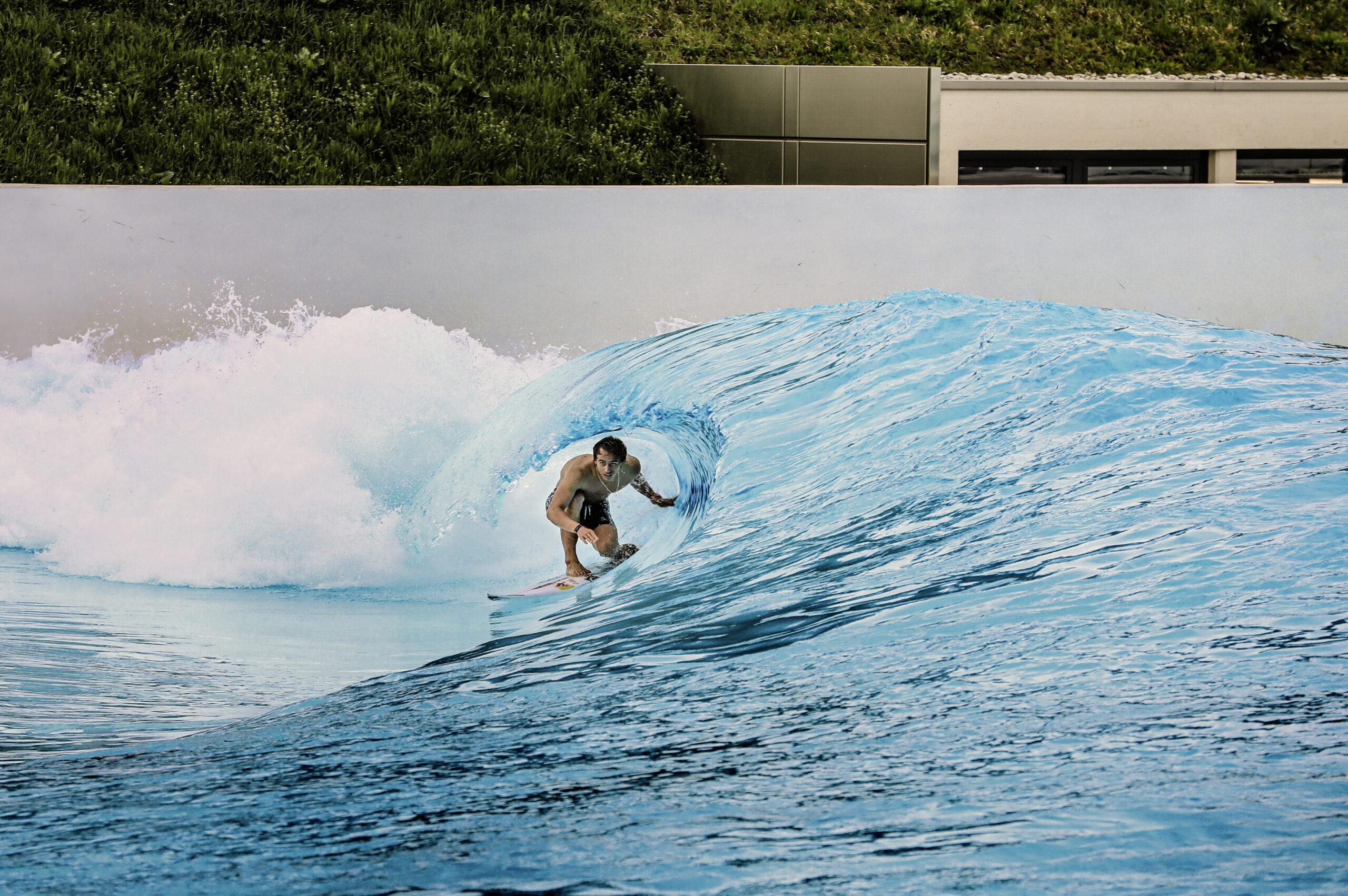 Un trip en Suisse avec Kauli Vaast et Aritz Aranburu - Surf Session