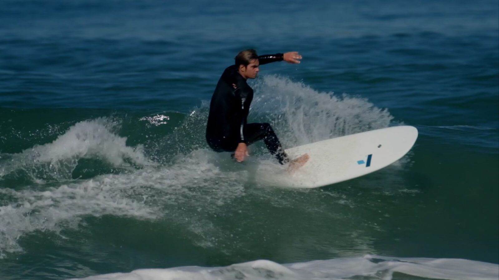 Tuto Surf : le roller frontside par Mathis Crozon et TAHE ! - Surf Session