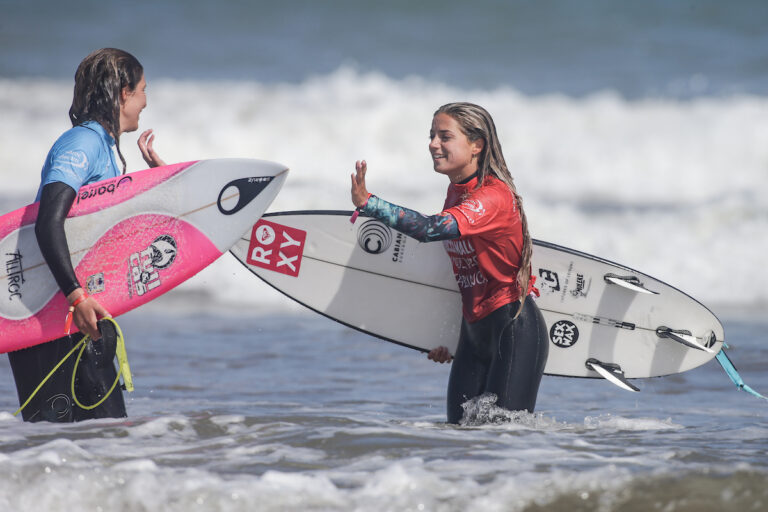 Les surfeurs français à l'assaut du circuit junior européen - Surf Session