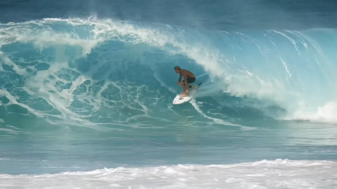 Eimeo Czermak et le méchant banc de sable hawaiien - Surf Session