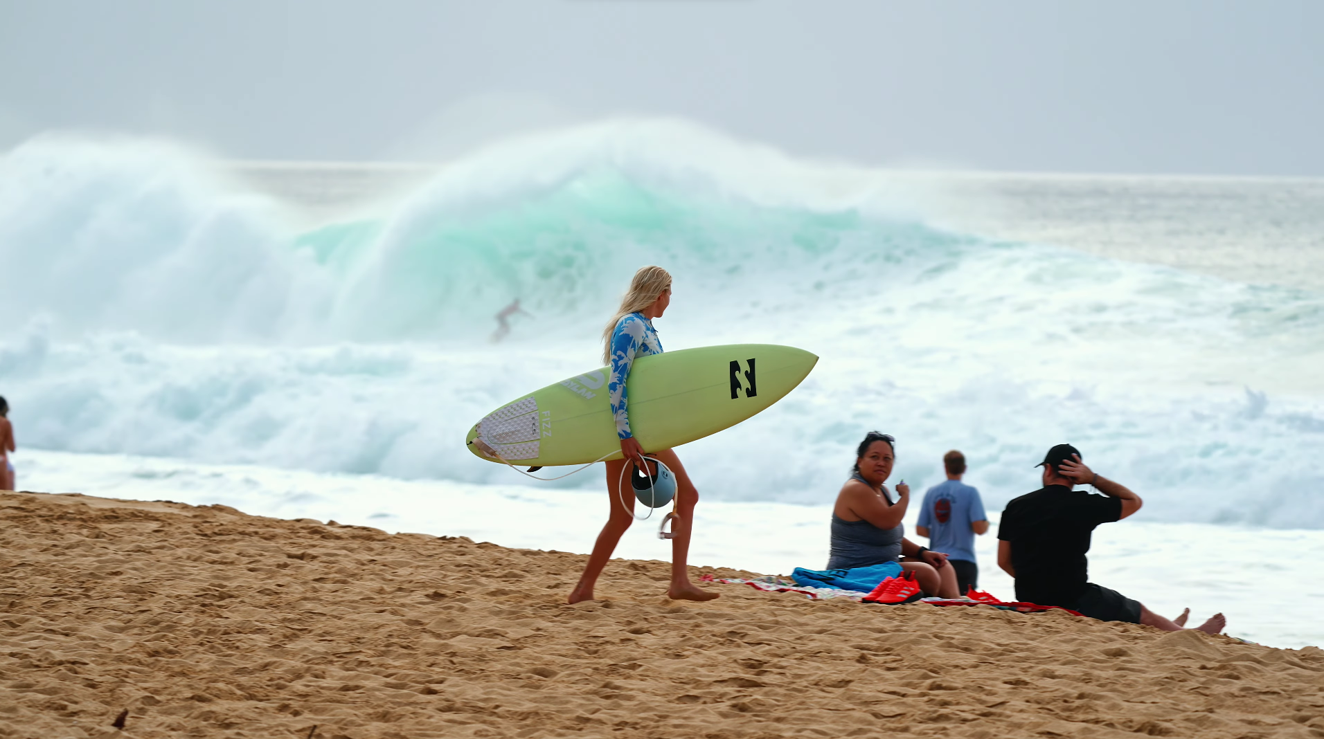 L'hiver hawaïen de Laura Enever - Surf Session