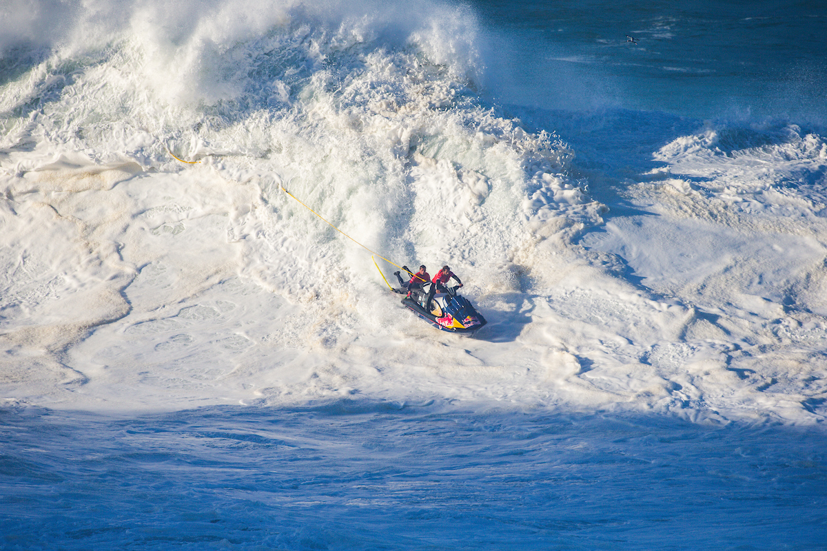 Le TUDOR Nazaré Big Wave Challenge est lancé aujourd'hui ! - Surf Session