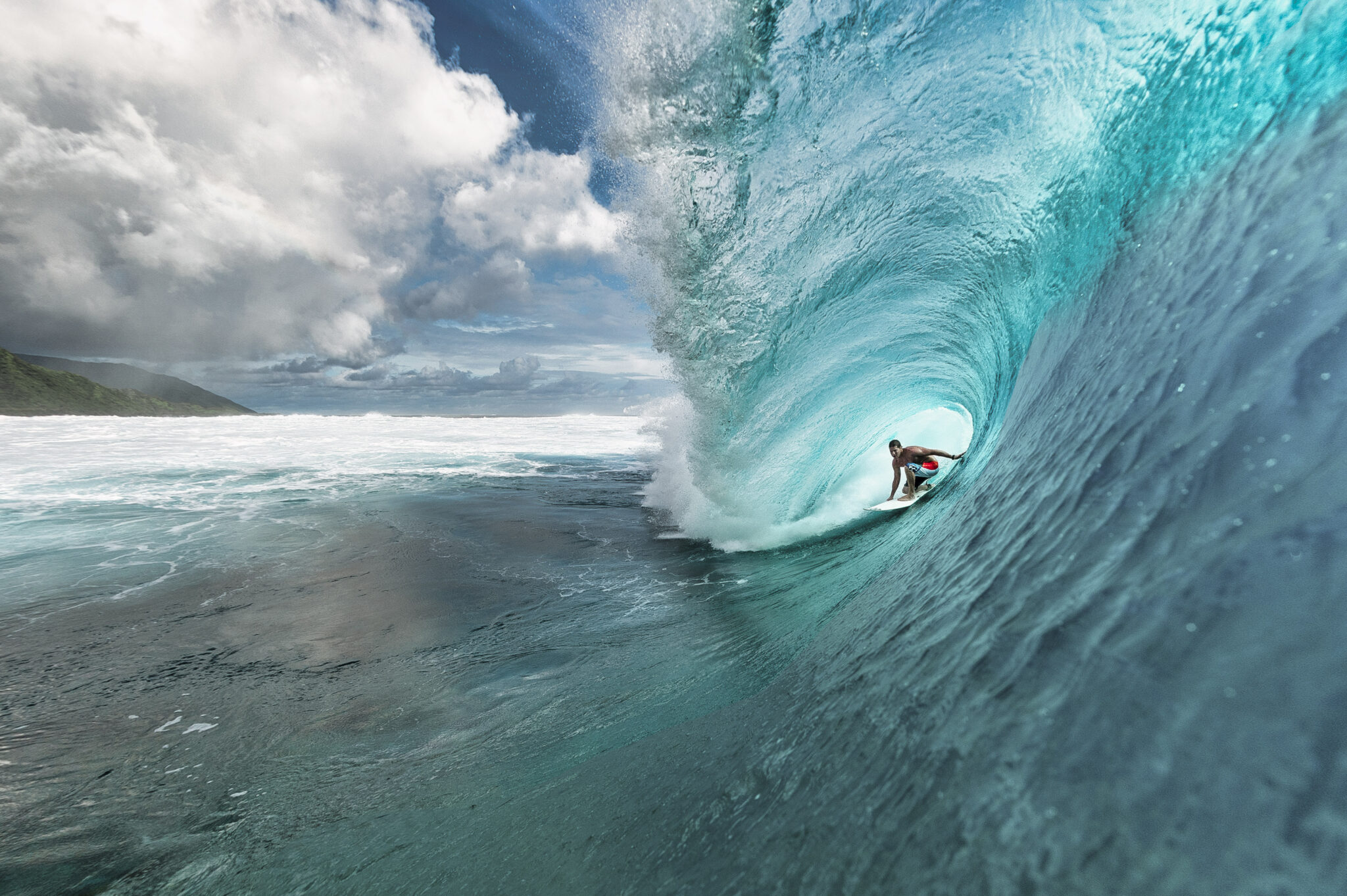 Entretien avec le photographe Tim McKenna, expert à Teahupo'o - Surf Session Magazine