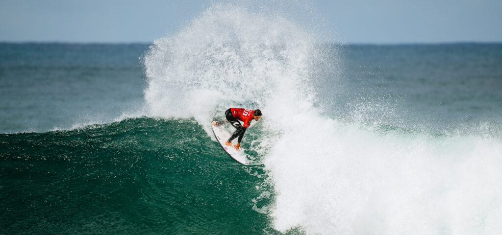 Les champions du monde dominent la première journée du Rip Curl Pro ...