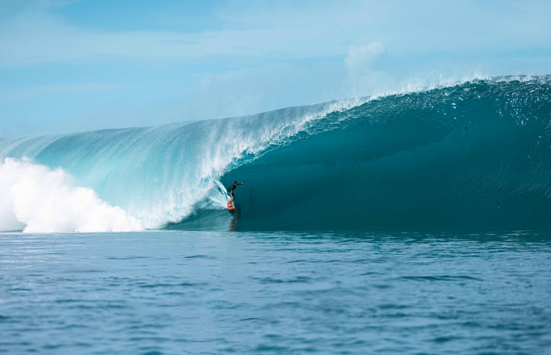 Teahupo'o : les frères Bourez s'attaquent à un swell massif - Surf Session