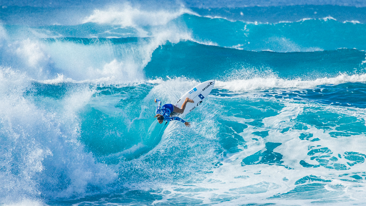 Tya Zebrowski, prodige du surf, sacrée championne d’Europe WSL QS 2024/ ...